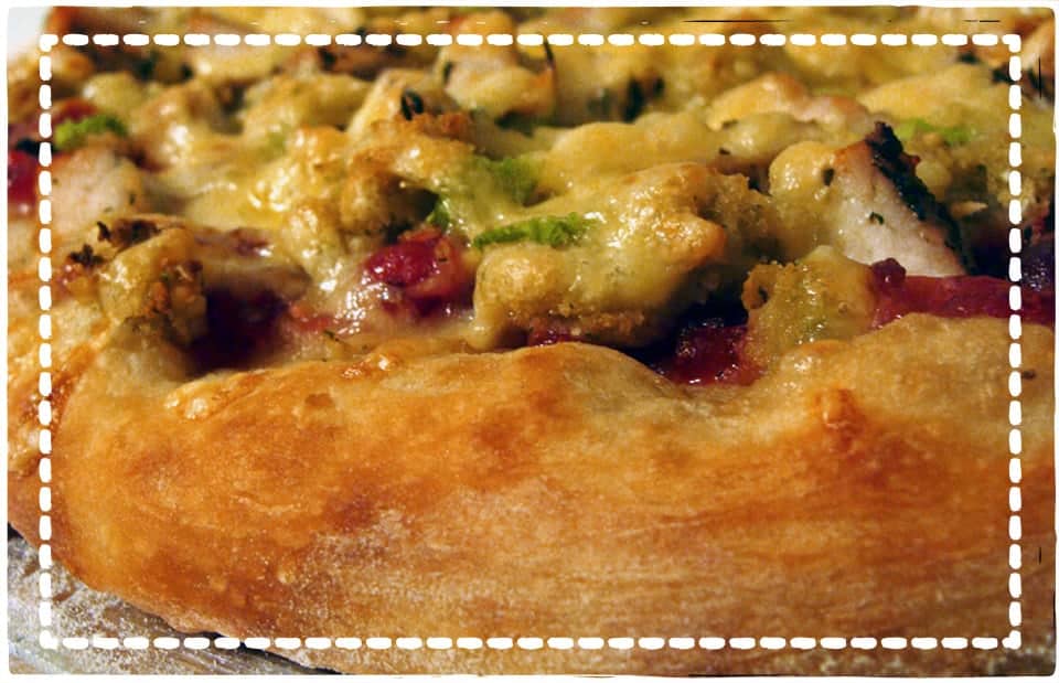 Thanksgiving Leftovers Pizza (with all the trimmings) — Thursday Night ...